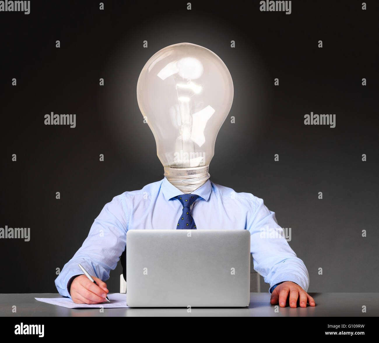 Light bulb head businessman hi-res stock photography and images - Alamy