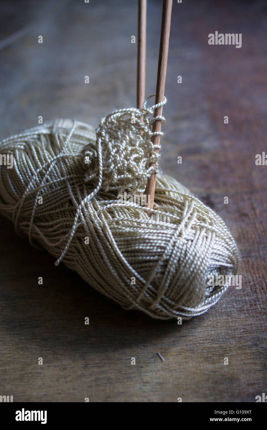 Yarn on rustic table hi-res stock photography and images - Alamy
