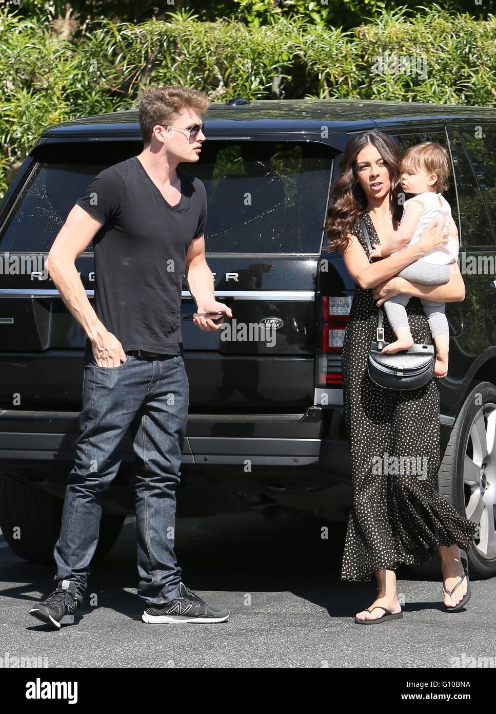 Terri Seymour and Clark Mallon visit Bristol Farms with their daughter ...