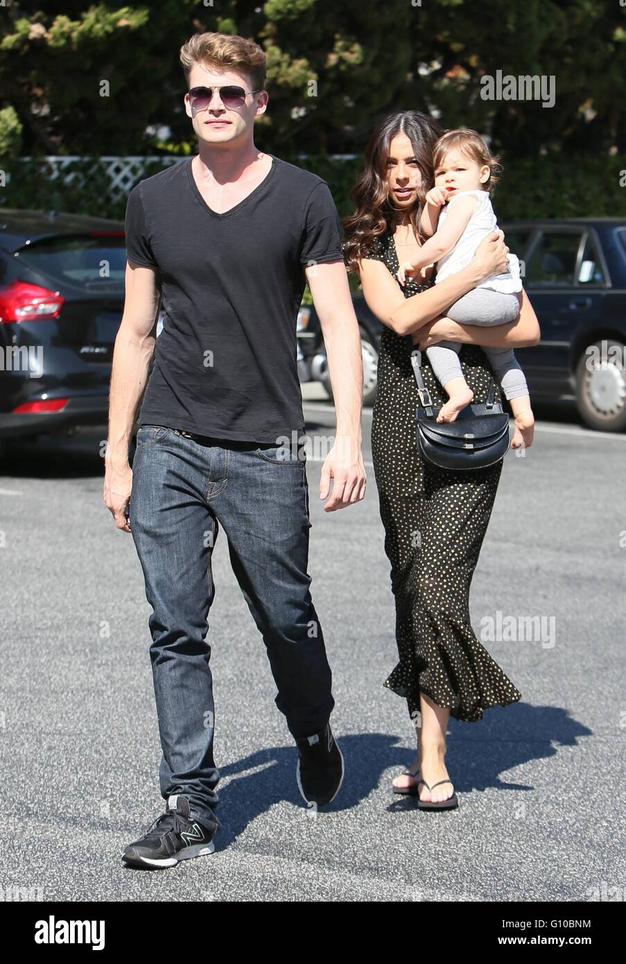 Terri Seymour and Clark Mallon visit Bristol Farms with their daughter ...
