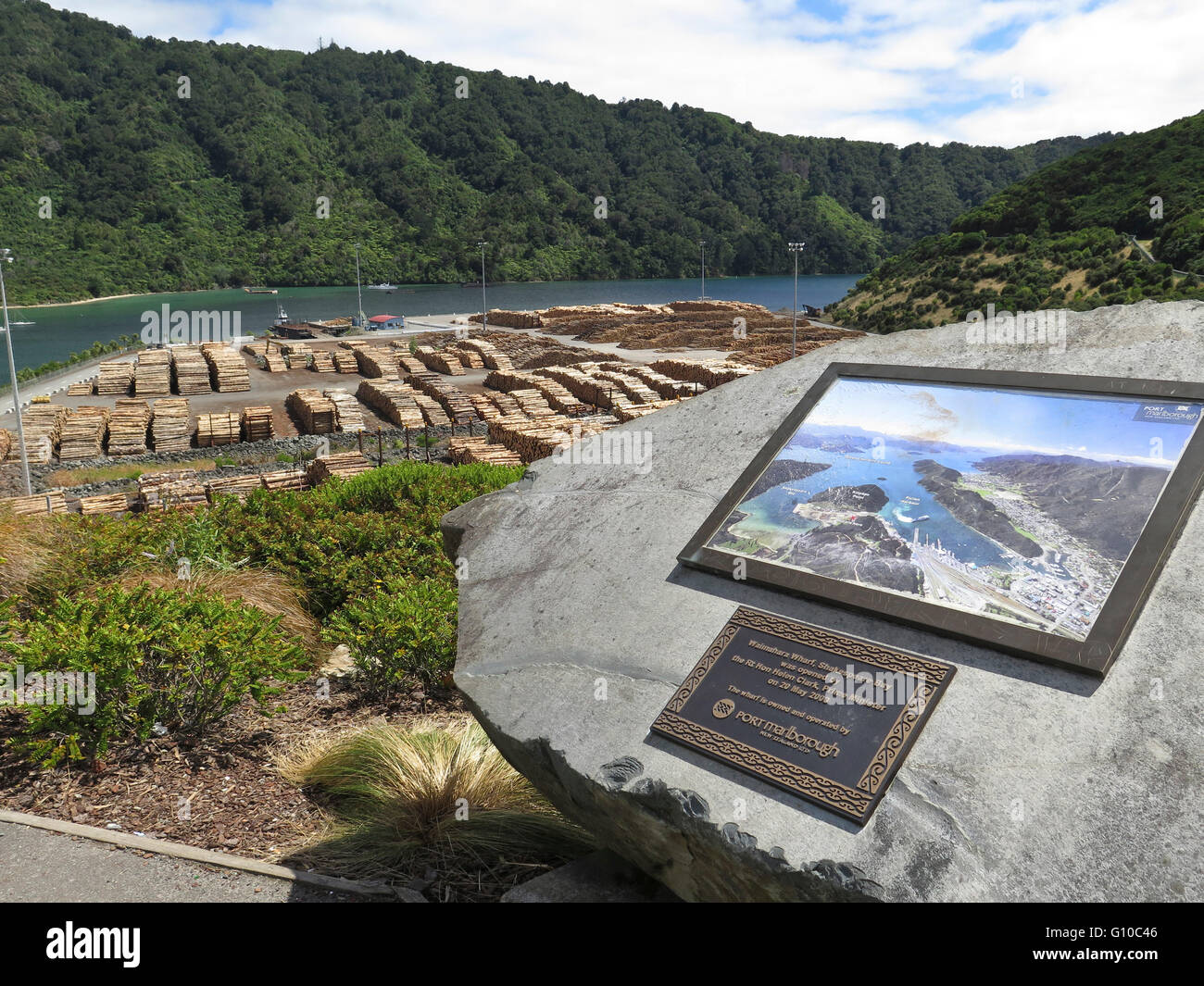 Waimahara Wharf, Shakespeare Bay, Picton, New Zealand Stock Photo - Alamy