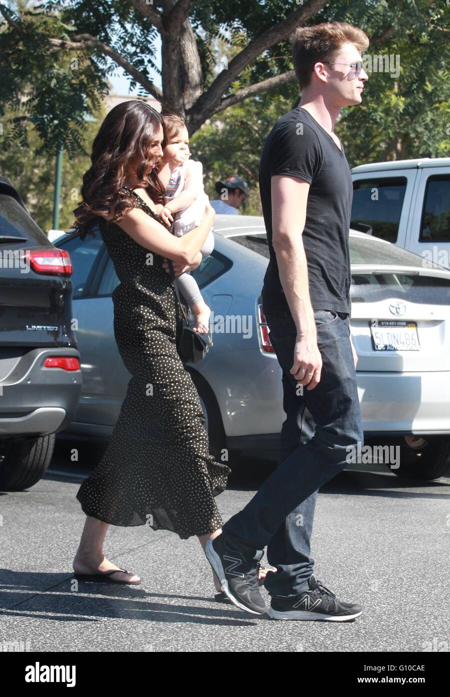 Terri Seymour and Clark Mallon visit Bristol Farms with their daughter ...