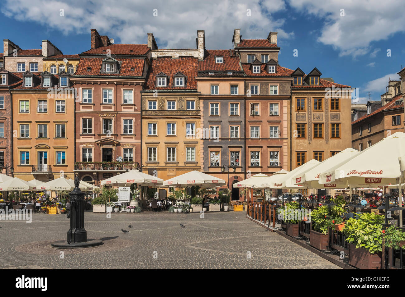 The old town market place (Rynek Starego Miasta) is located in the ...