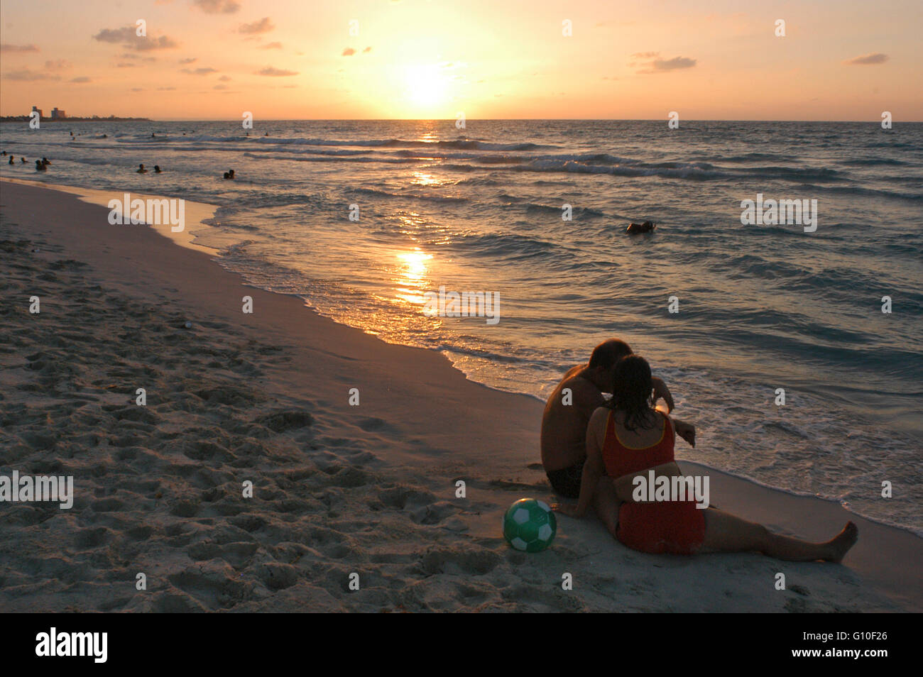 Cuban city sunset silhouettes hi-res stock photography and images - Alamy