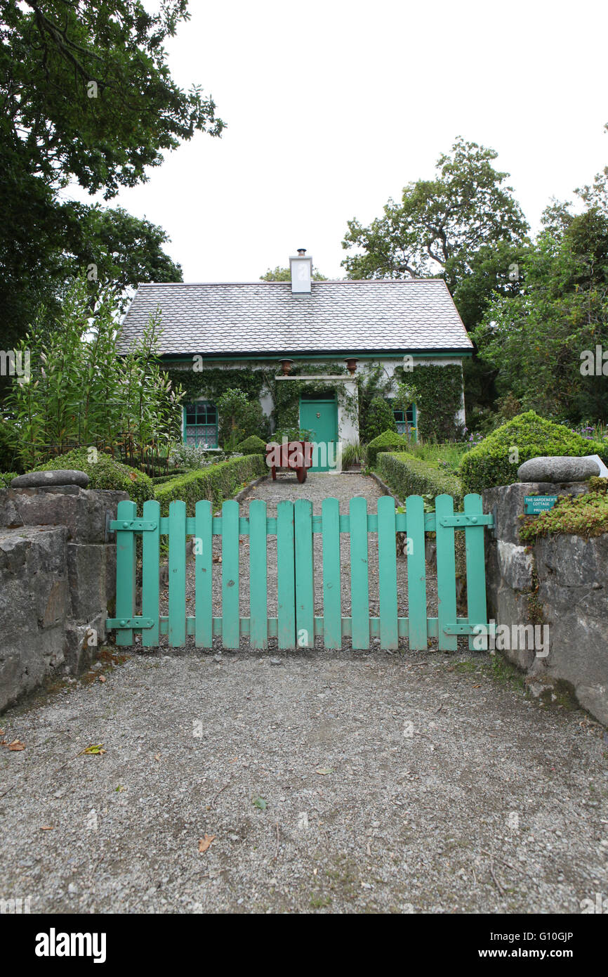 The Gardeners cottage, Glenveagh National Park, Donegal, Ireland Stock ...
