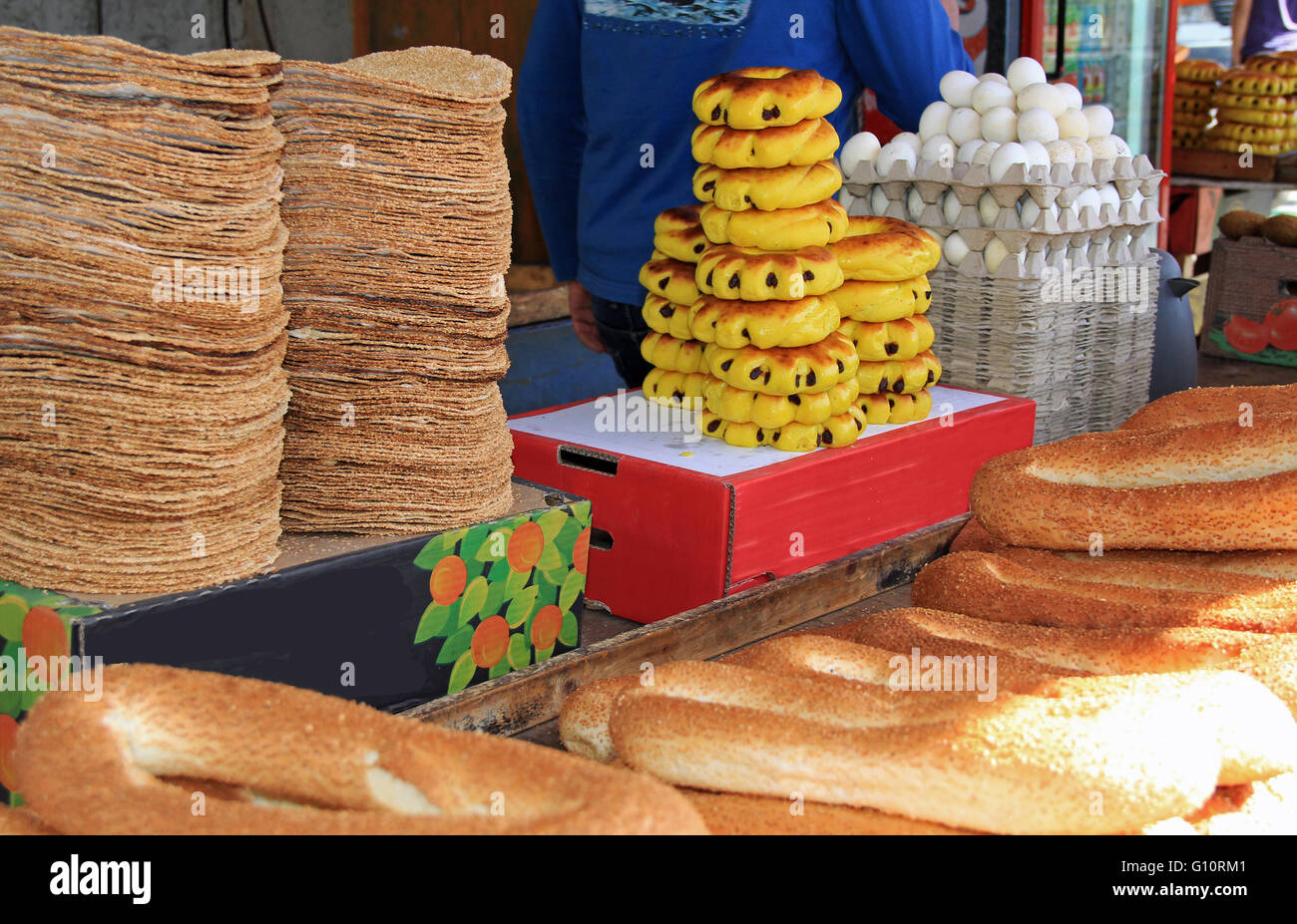 Arabic bakery bread shop hi-res stock photography and images - Alamy