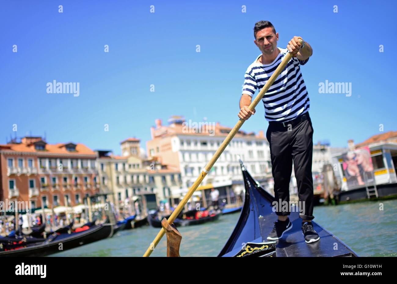 Gondola Driver Stock Photos & Gondola Driver Stock Images - Alamy