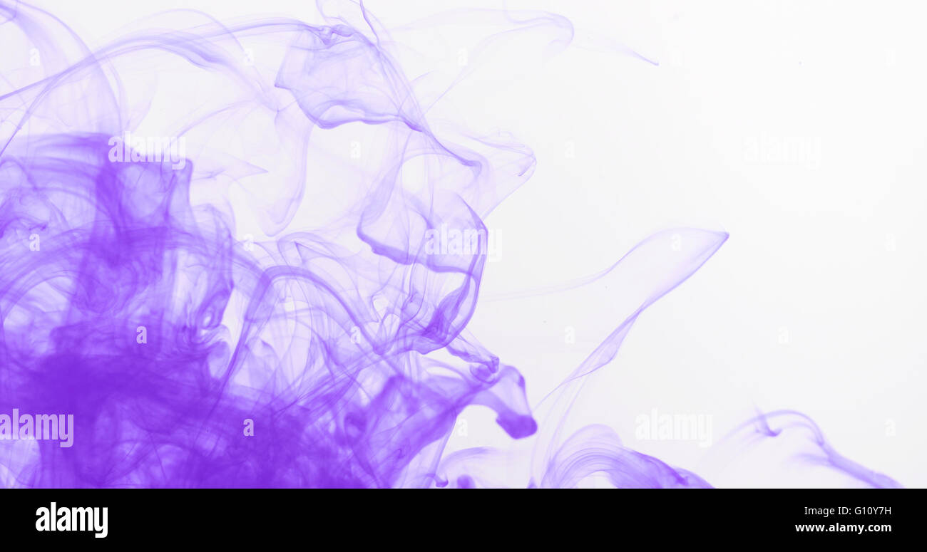 Paint spreading in water hi-res stock photography and images - Alamy