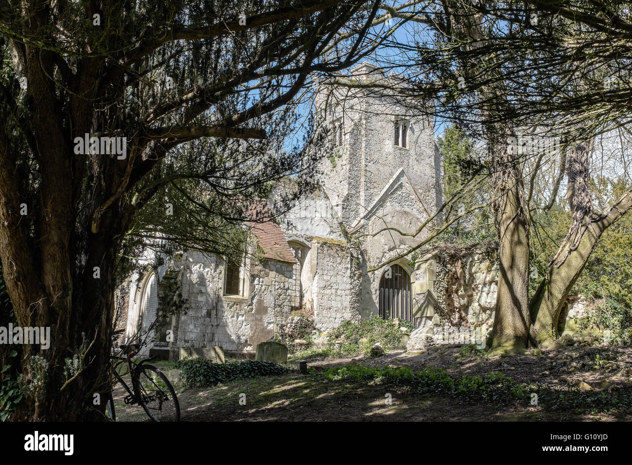 Crumbling old stone church hi-res stock photography and images - Alamy