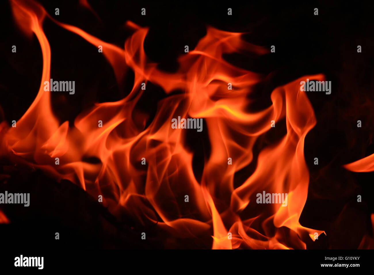 red fire burning wood at the night Stock Photo - Alamy