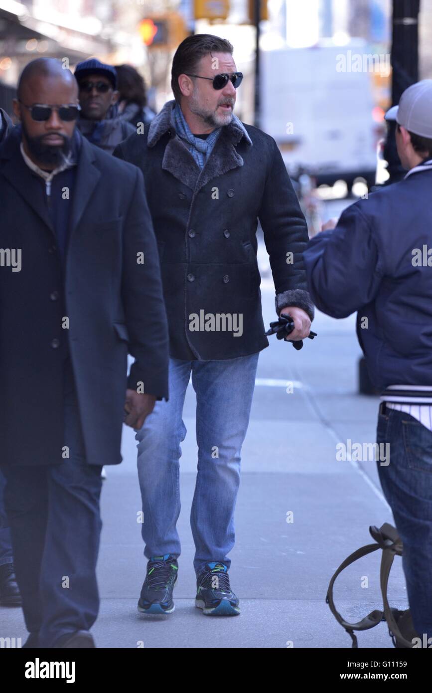 Russell Crowe out in New York Featuring: Russell Crowe Where: Manhattan ...