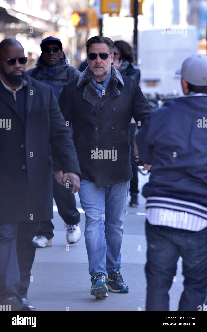 Russell Crowe out in New York Featuring: Russell Crowe Where: Manhattan ...