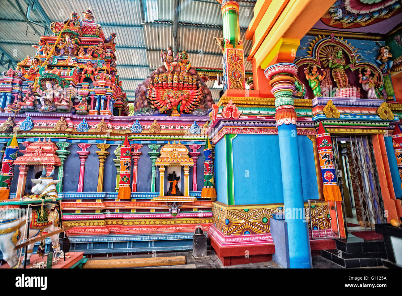 Interior of Koneswaram Temple in Trincomalee, Sri Lanka Stock Photo - Alamy