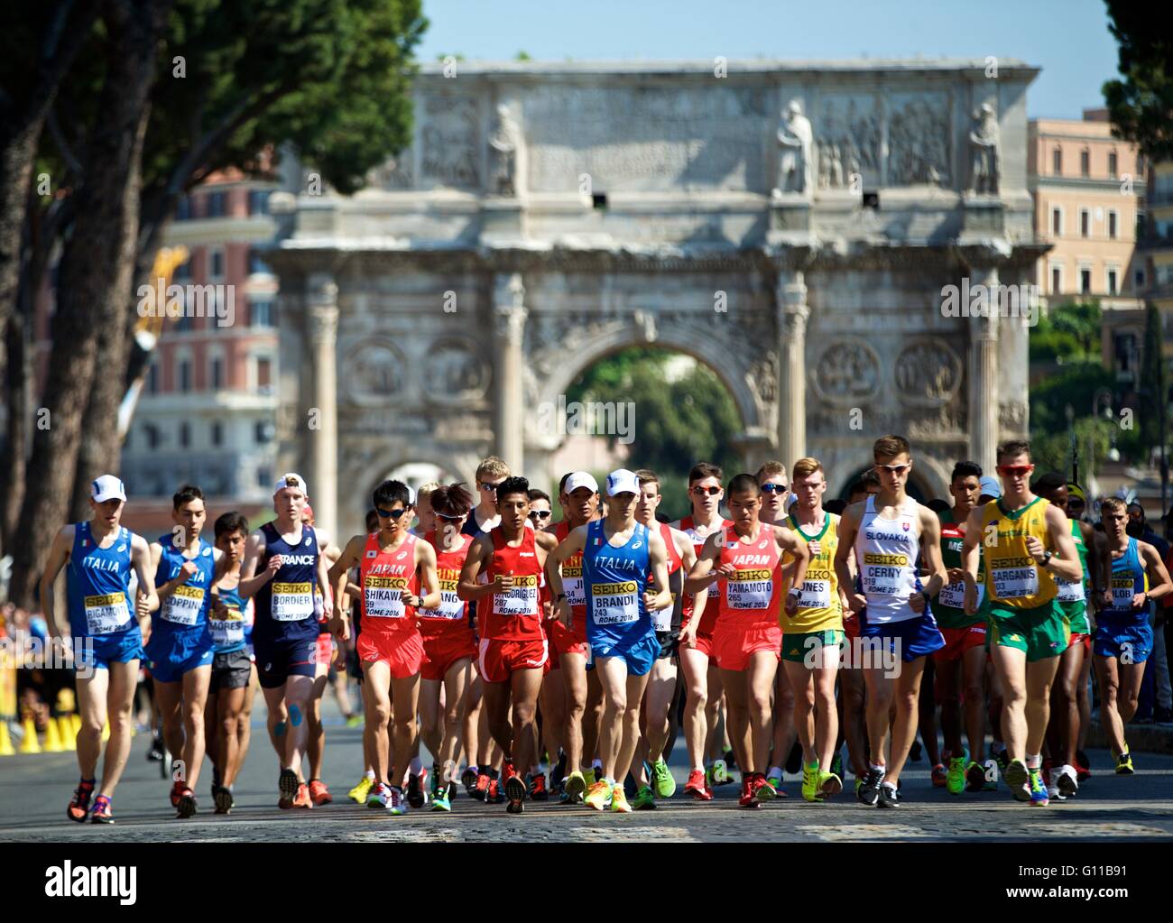 Rome, Italy. 7th May, 2016. Athletes start the competition in front of ...
