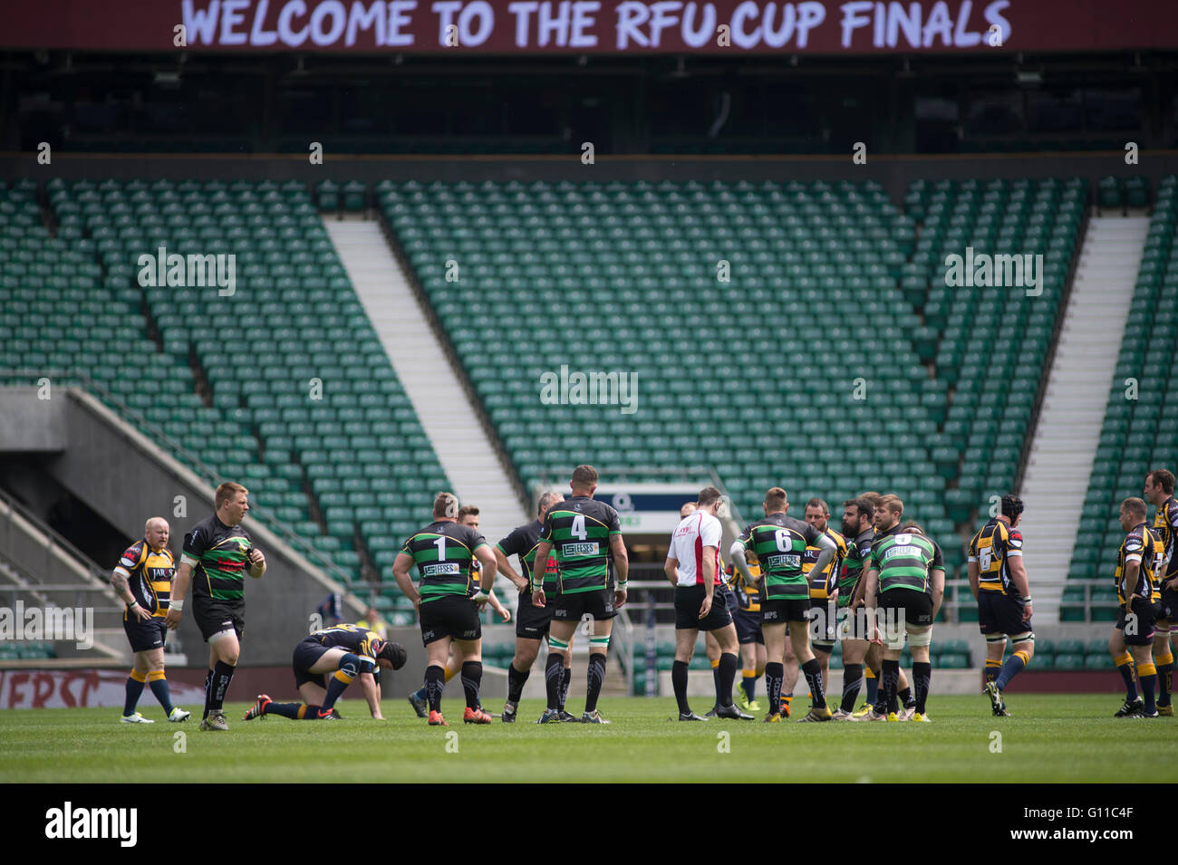 Leeds rugby league team hi-res stock photography and images - Alamy