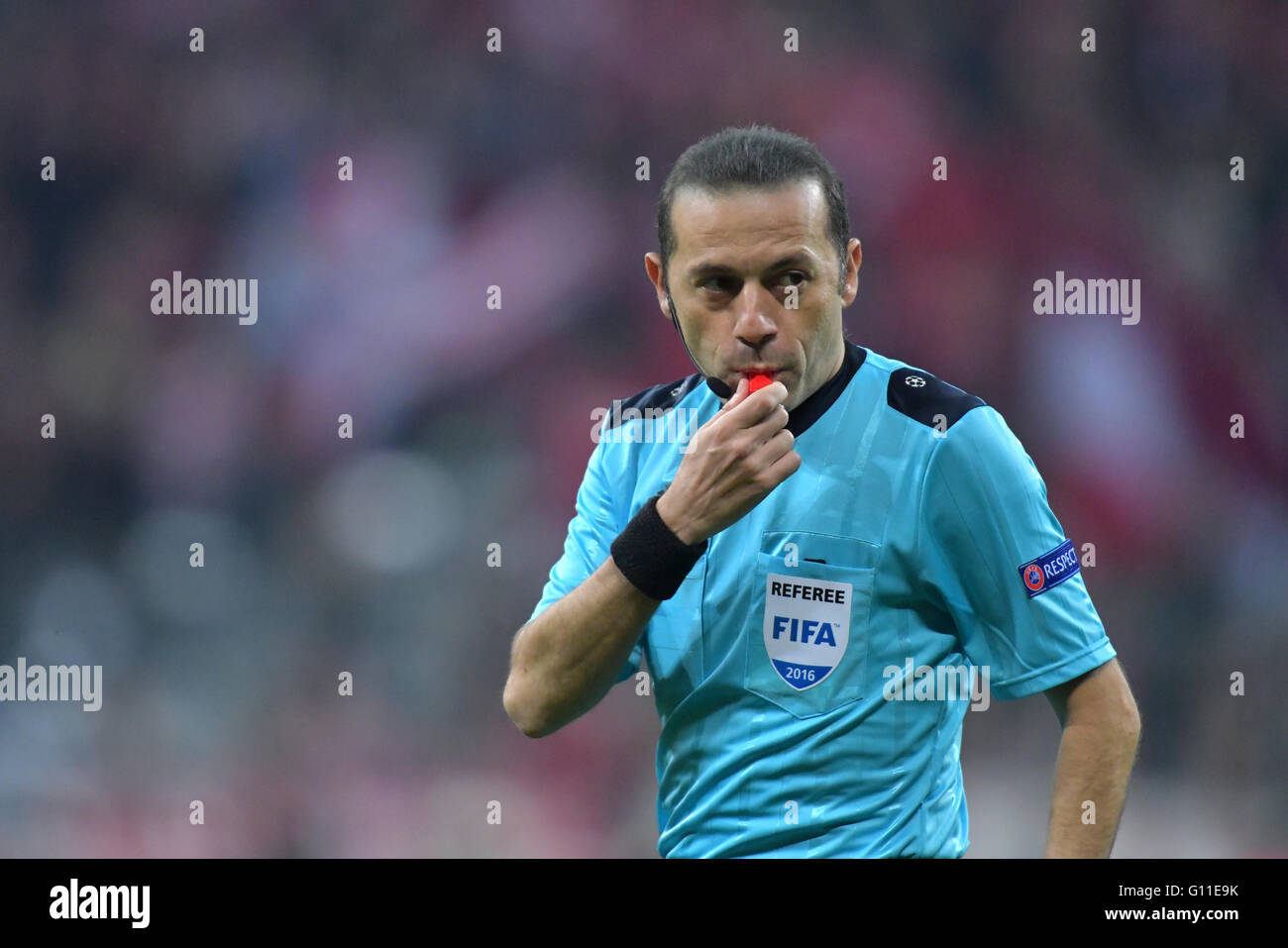Referee cuneyt cakir during the uefa champions league hi-res stock ...