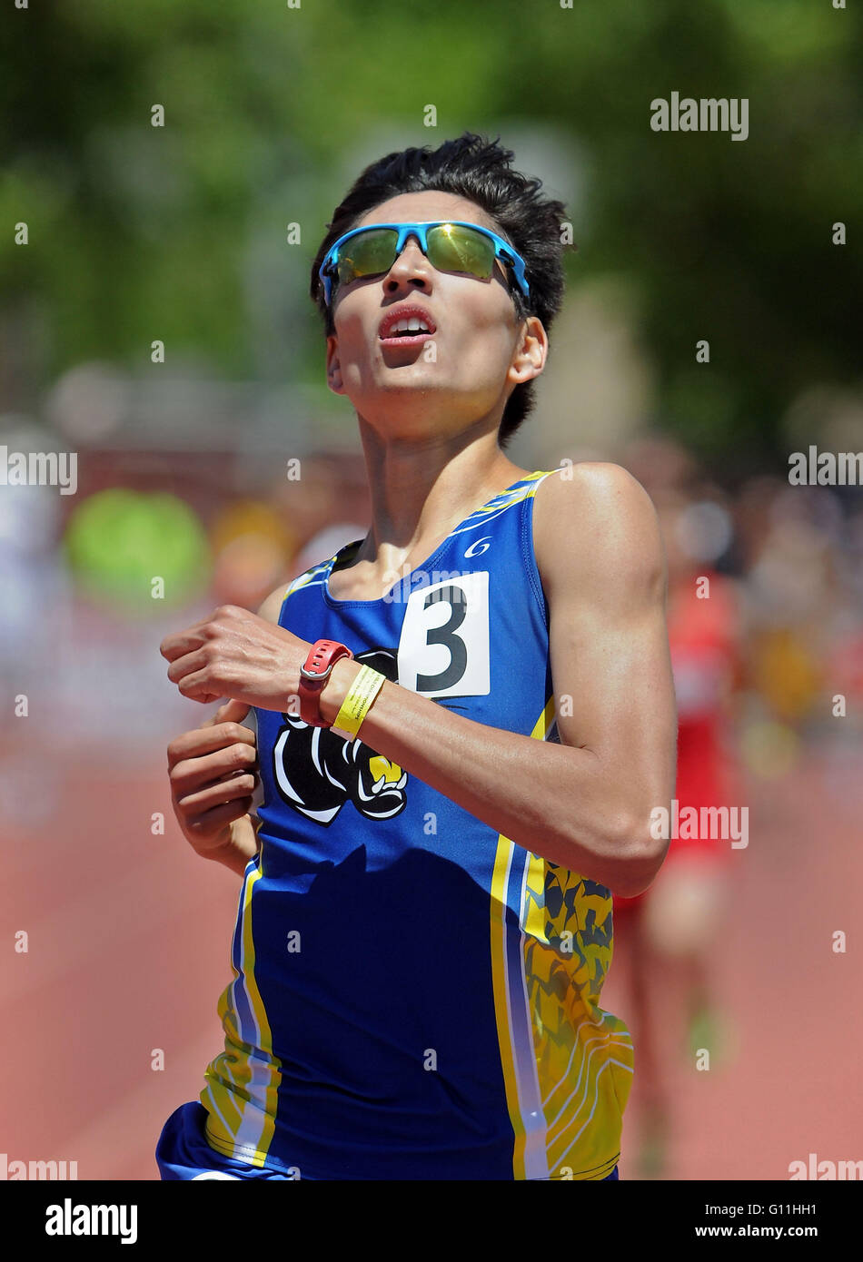 Albuquerque, NM, USA. 7th May, 2016. Penasco's Isaiah Rodarte comes ...