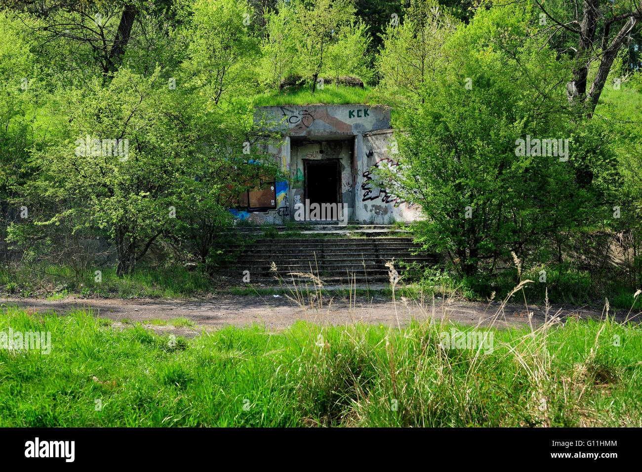 Command bunker hi-res stock photography and images - Alamy
