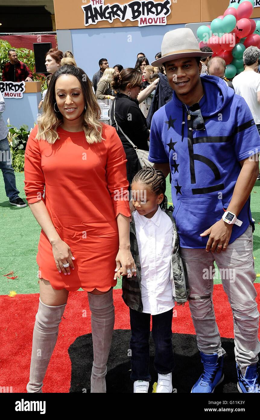 Los Angeles, CA, USA. 7th May, 2016. Tia Mowry, Cory Hardrict at ...