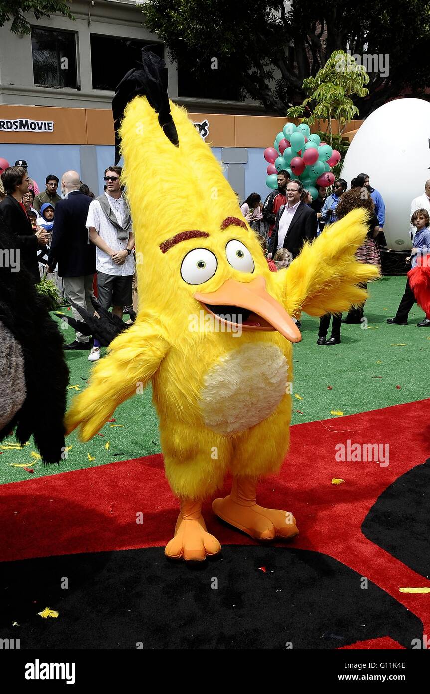 Los Angeles, CA, USA. 7th May, 2016. Chuck at arrivals for ANGRY BIRDS ...