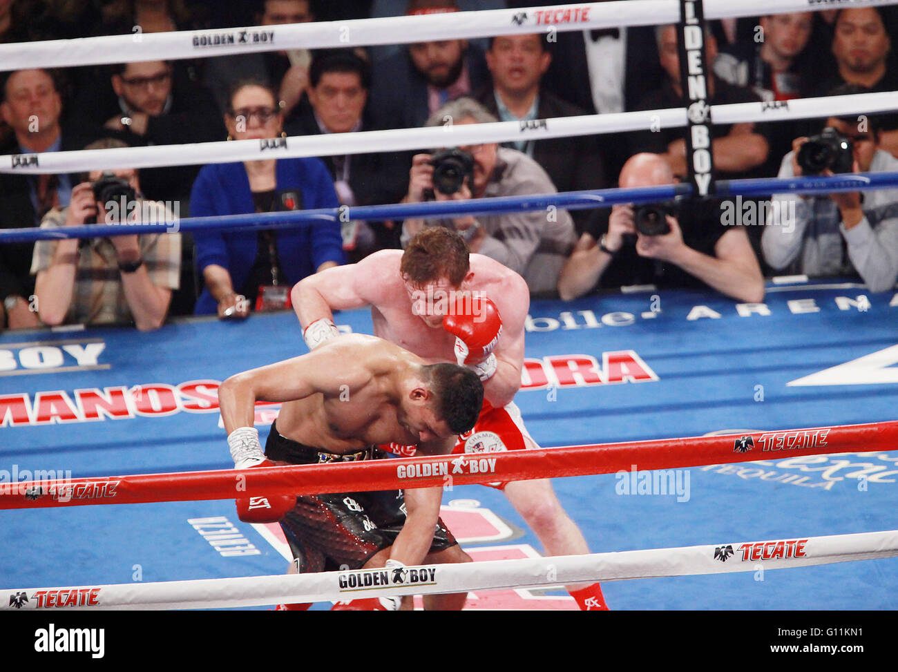 Las Vegas, Nevada, USA. 7th May, 2016. WBC Middleweight champion Saul ...
