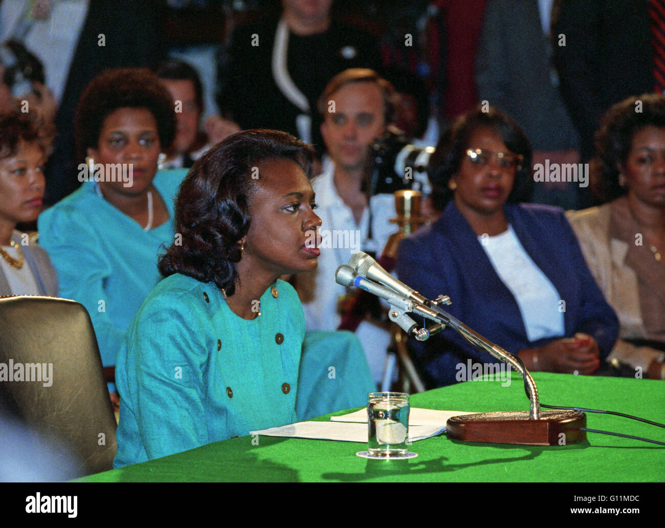 Anita hill clarence thomas hi-res stock photography and images - Alamy