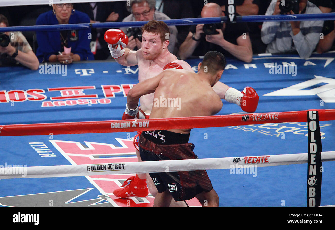 Las Vegas, Nevada, USA. 7th May, 2016. WBC Middleweight Champion Canelo ...
