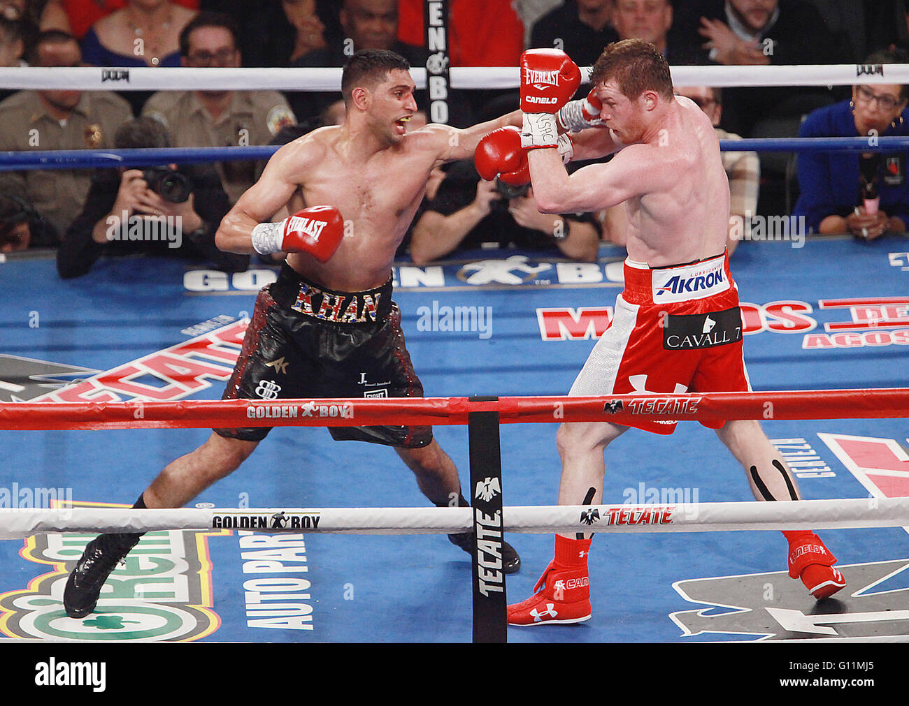 Las Vegas, Nevada, USA. 7th May, 2016. WBC Middleweight Champion Canelo ...