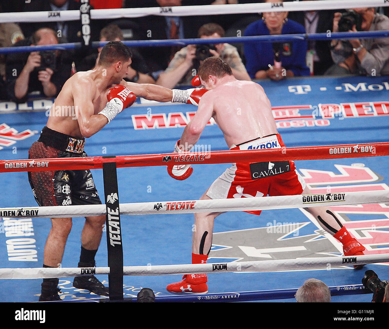 Las Vegas, Nevada, USA. 7th May, 2016. WBC Middleweight Champion Canelo ...