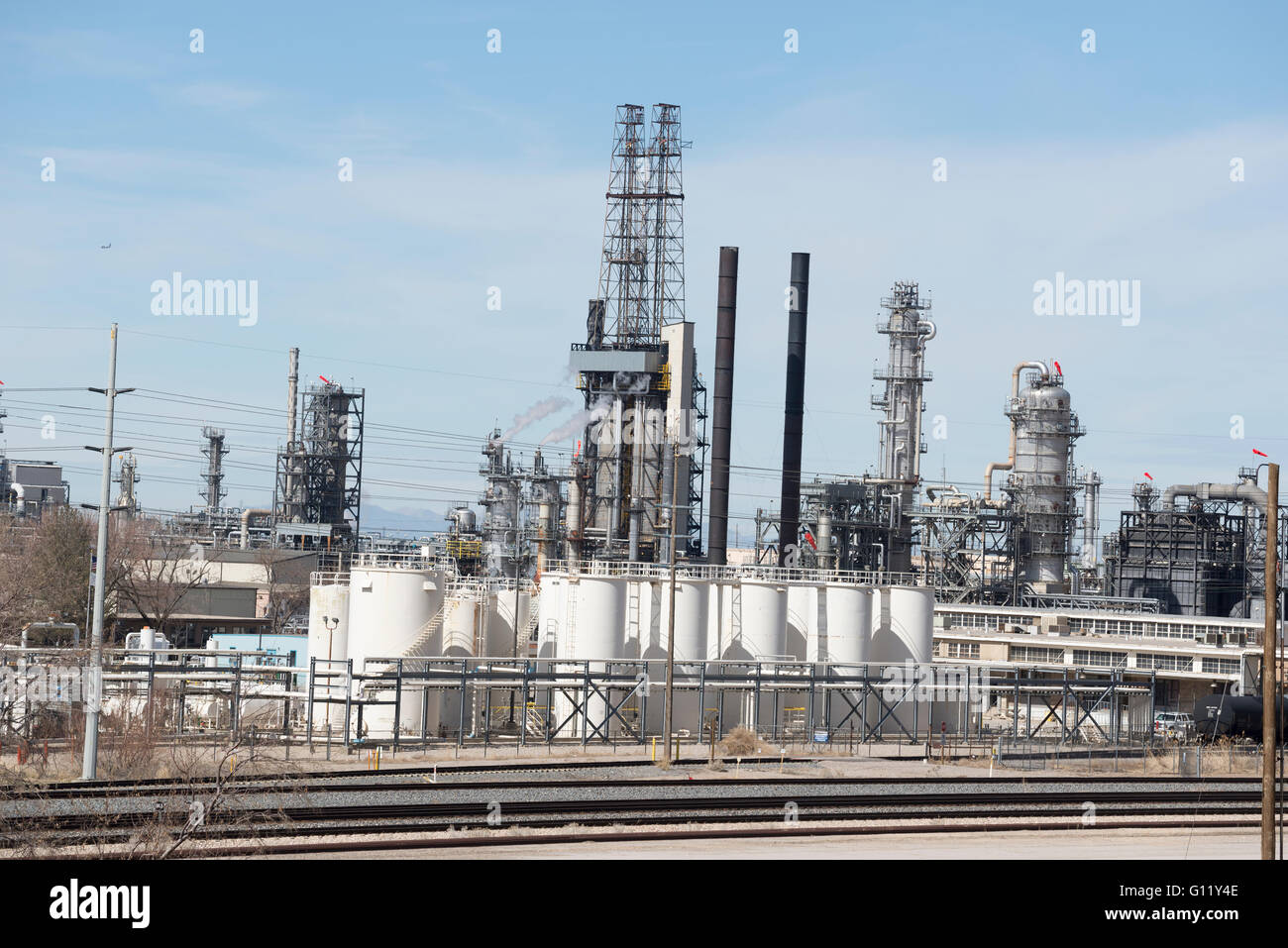 Oil refineryin Utah's Salt Lake Valley Stock Photo - Alamy