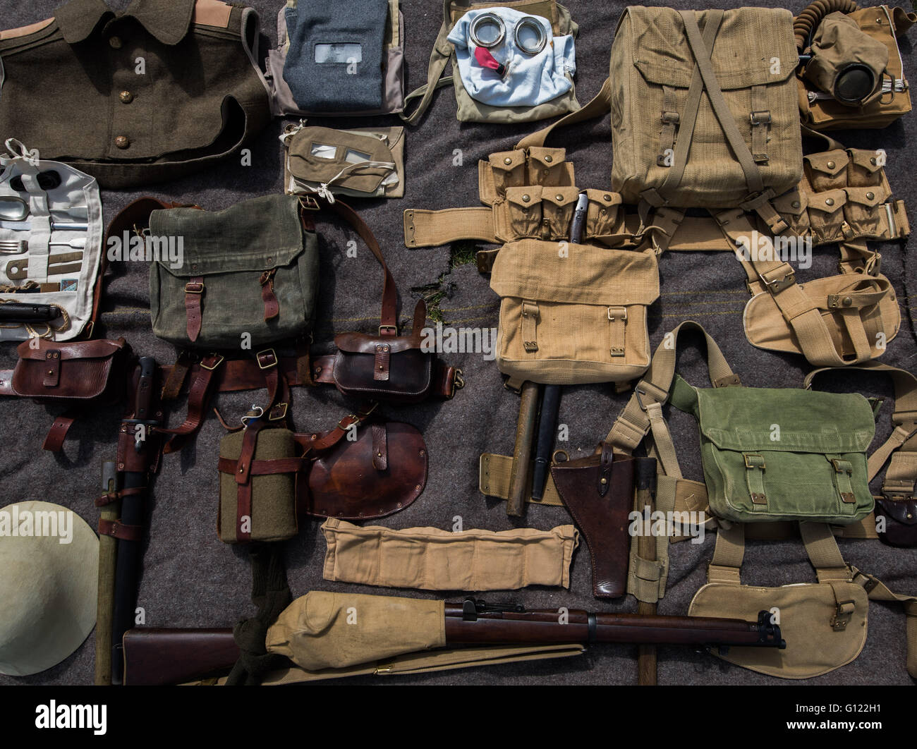 British webbing ww1 hi-res stock photography and images - Alamy