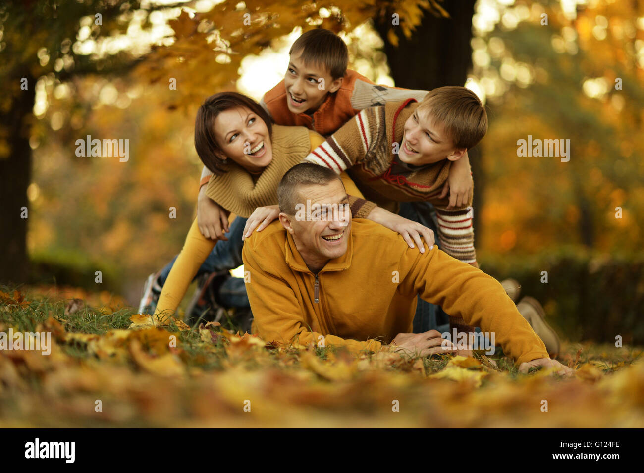 nice family relaxing Stock Photo - Alamy