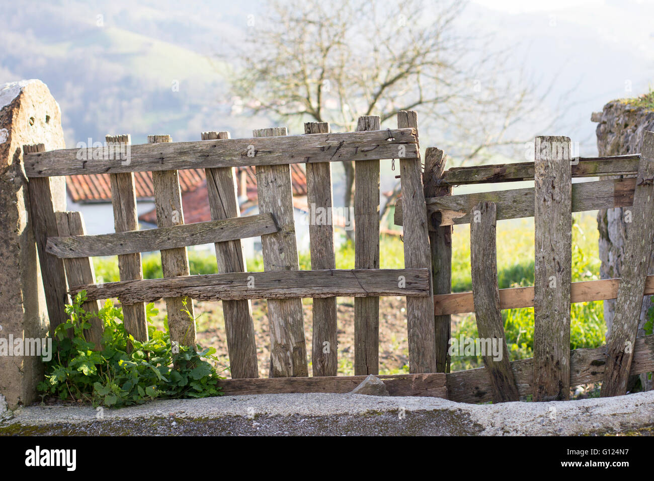 Old wooden fence Stock Photo - Alamy
