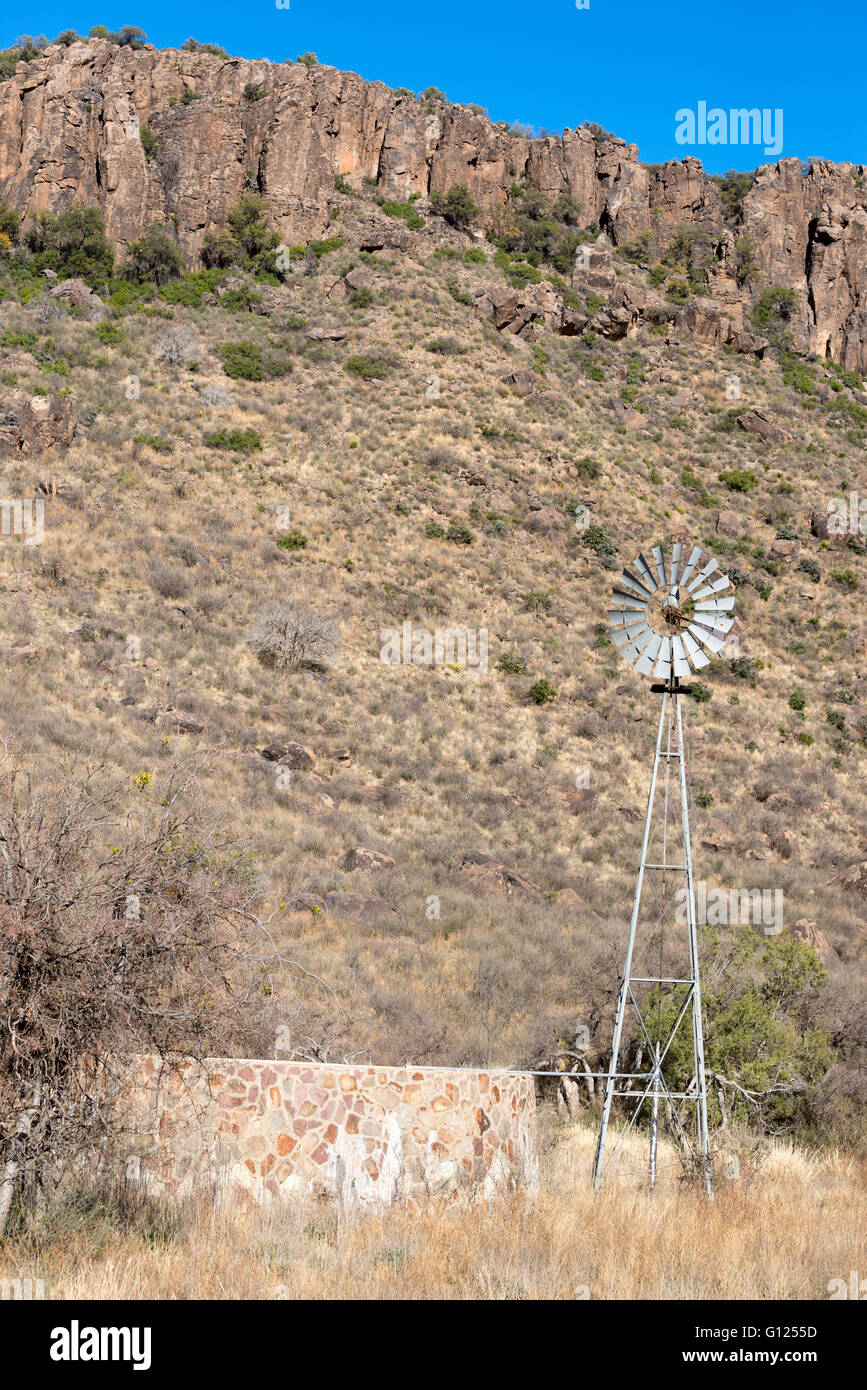 Windmill and water tank hi-res stock photography and images - Alamy