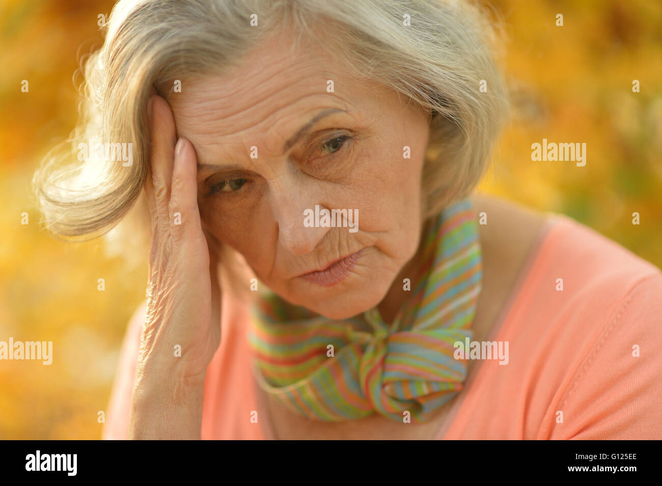sad old woman Stock Photo - Alamy