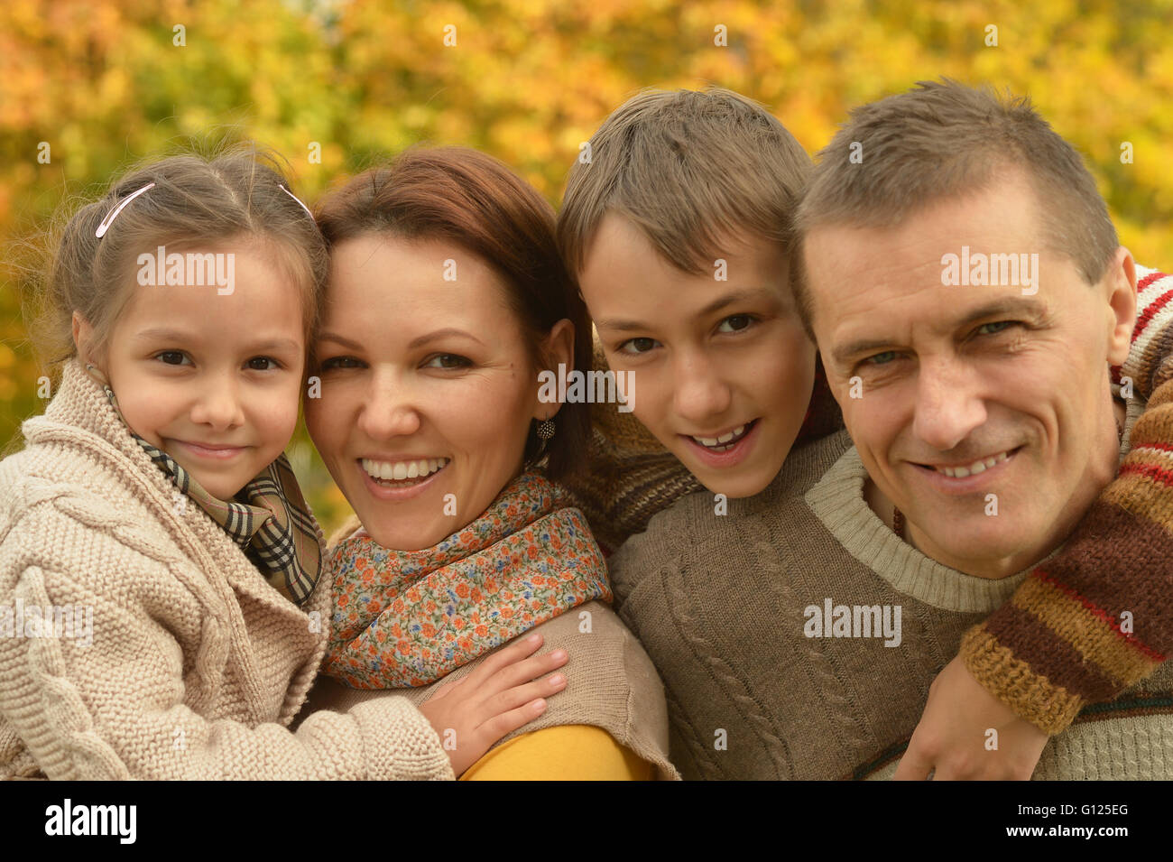 Happy smiling family Stock Photo - Alamy