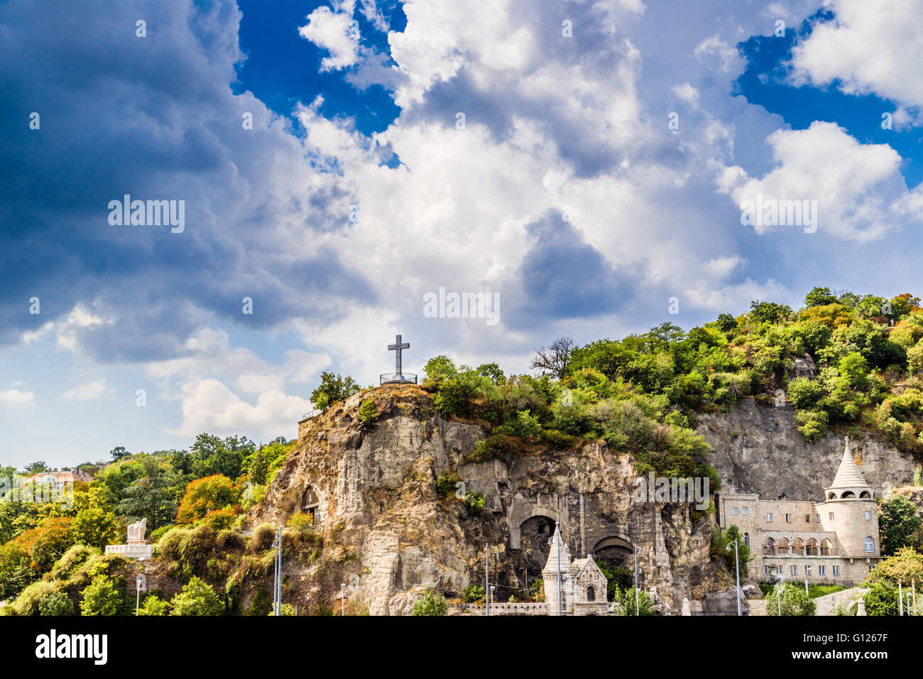 Rock church budapest hi-res stock photography and images - Alamy