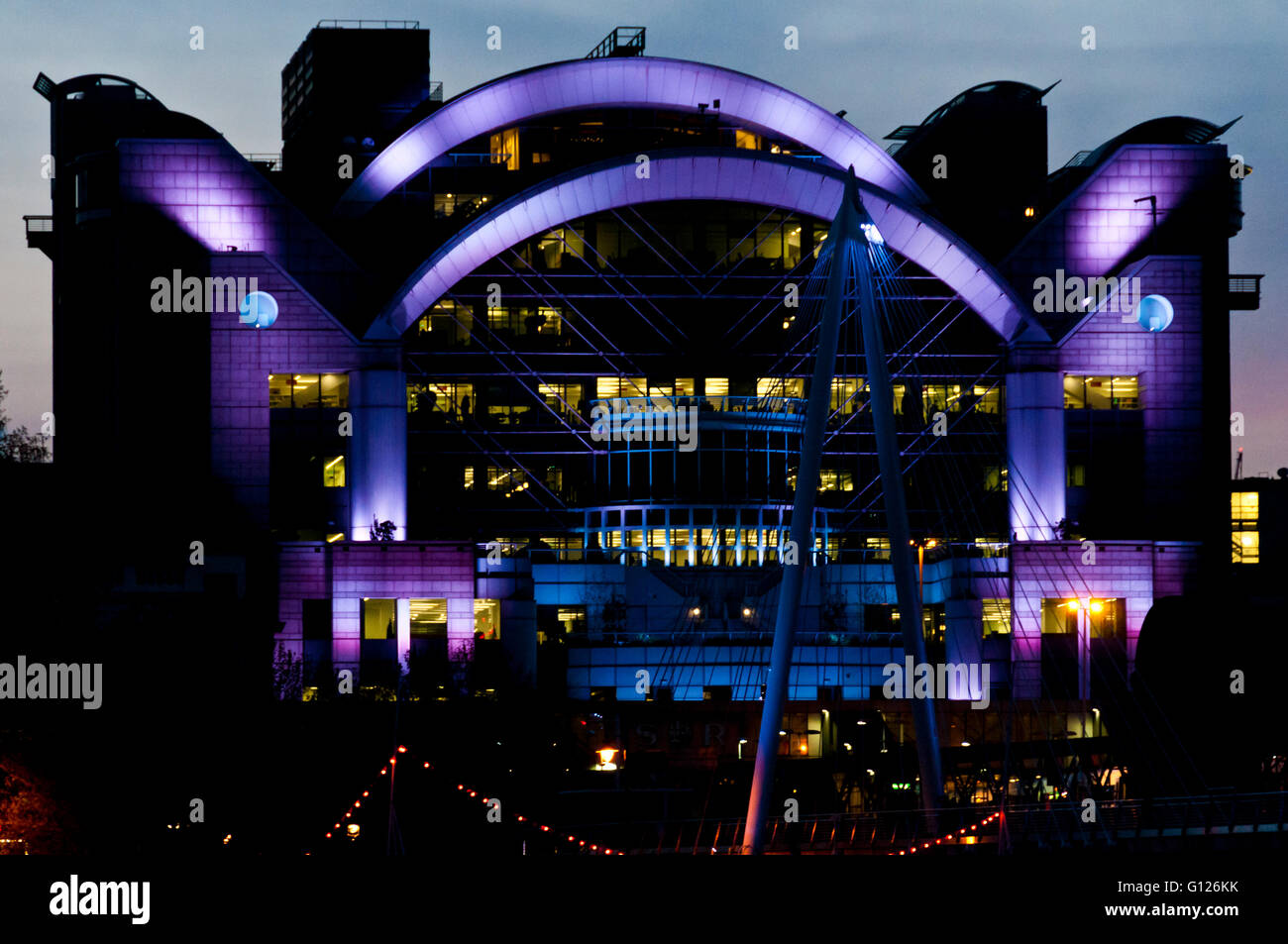 Charing Cross Station at dusk, London, England Stock Photo - Alamy