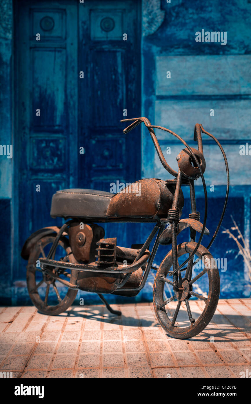 Scrap motorcycles hi-res stock photography and images - Alamy