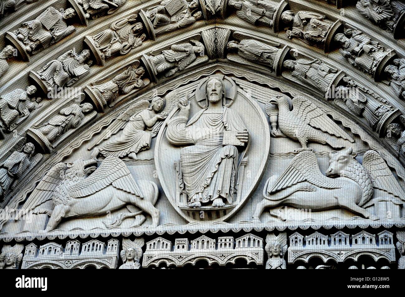 New York City: Christ in Majesty flanked by angels and mythical animals ...