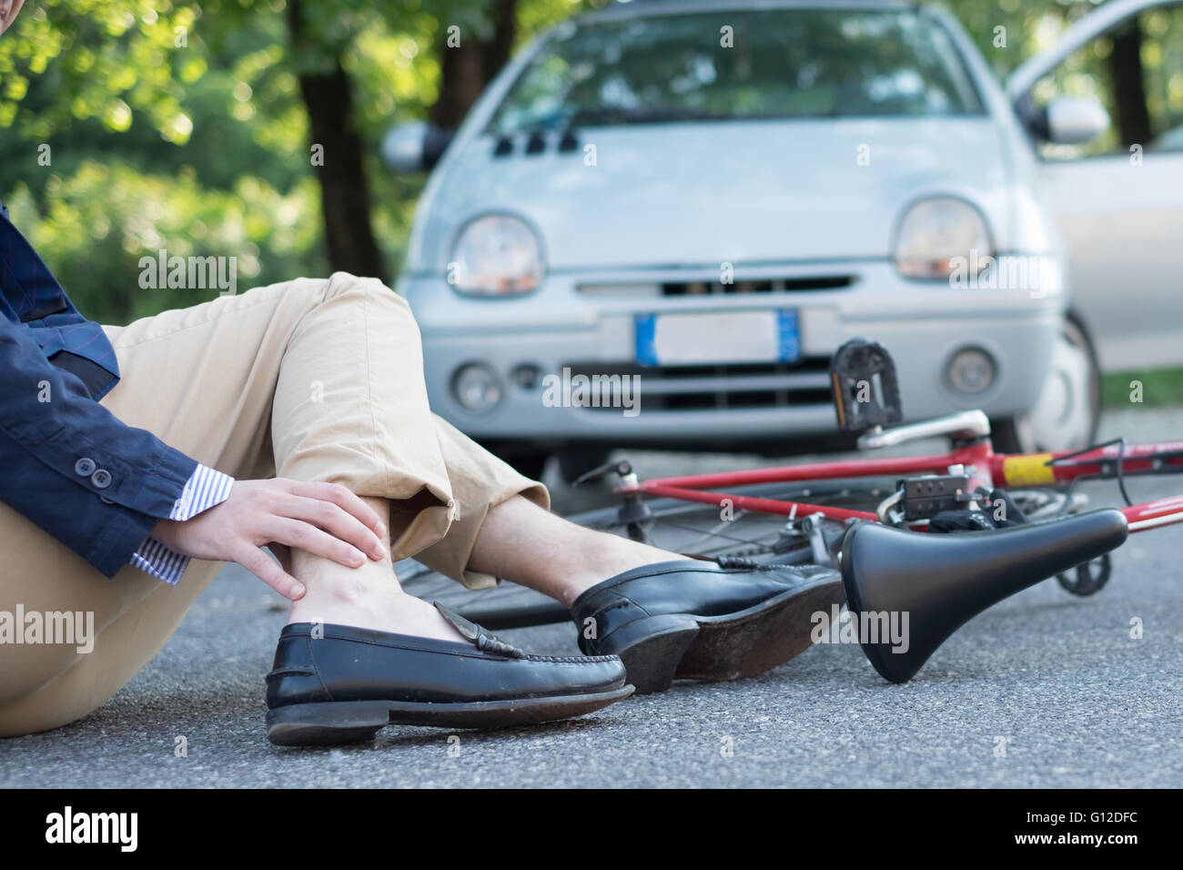 Bicycle accident hi-res stock photography and images - Alamy