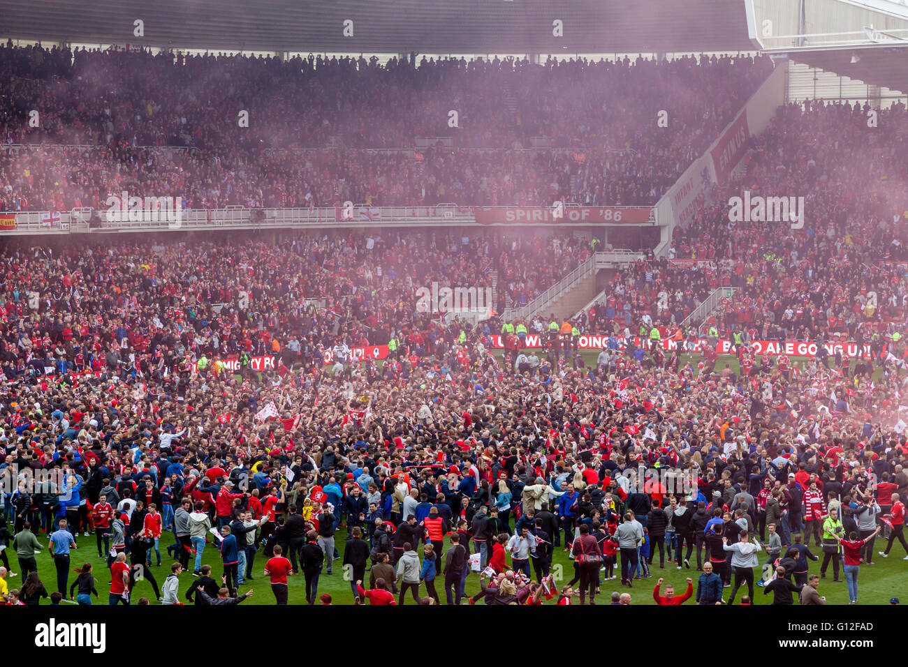 Riverside stadium hi-res stock photography and images - Alamy