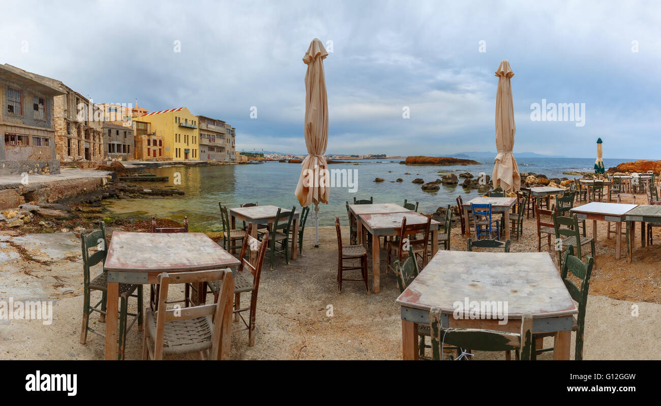 Crete chania old town restaurant hi-res stock photography and images ...