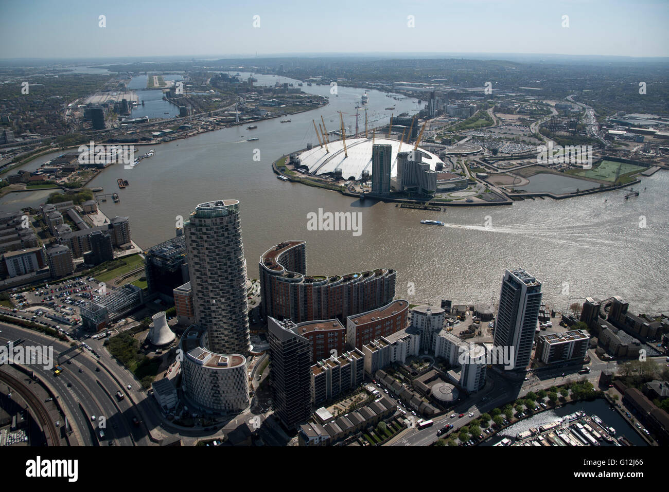 Pic Shows Greenwich Peninsula and the River Thames Stock Photo - Alamy