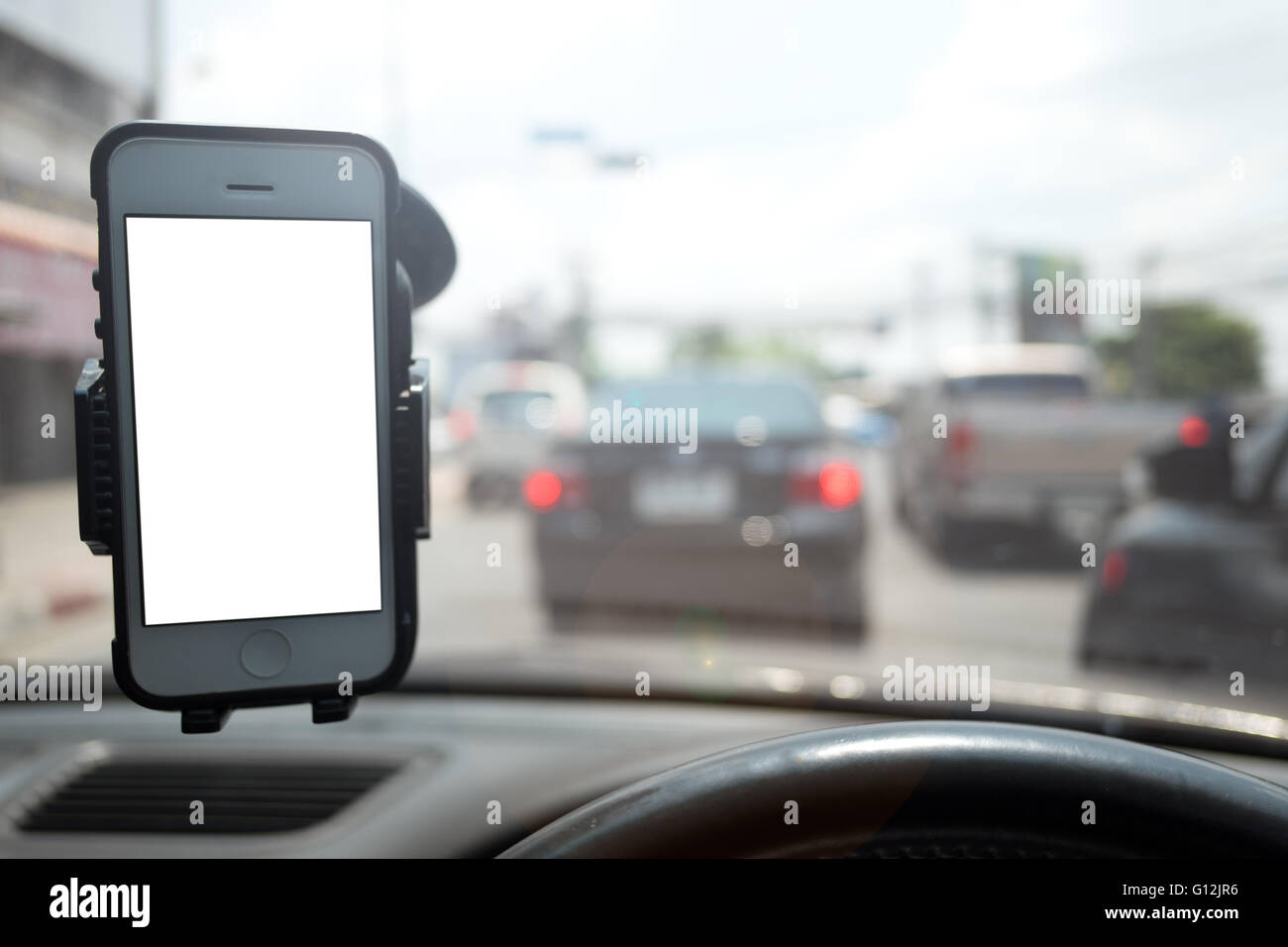 Smartphone in a car hi-res stock photography and images - Alamy