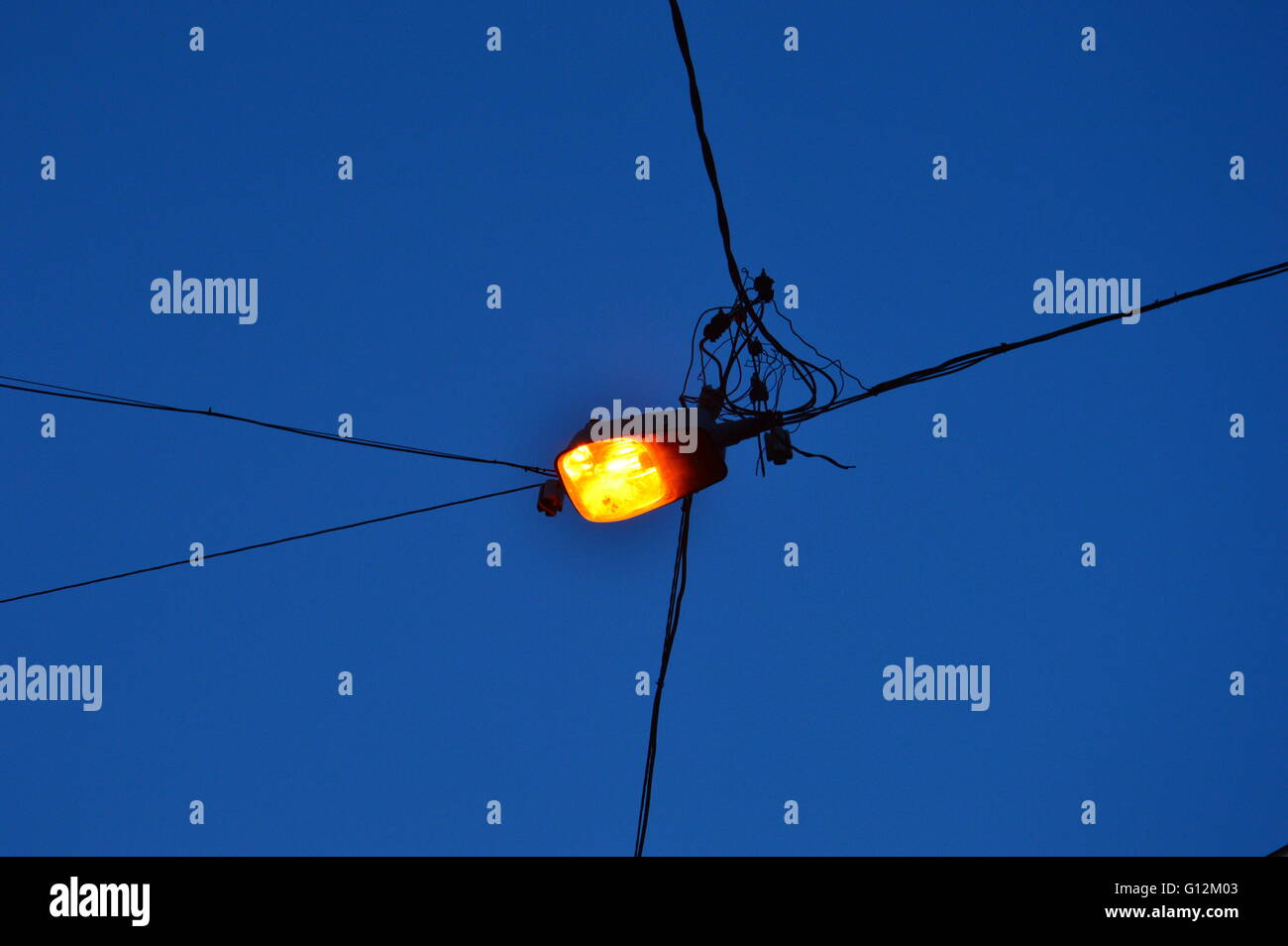 Installation of street lights Stock Photo - Alamy