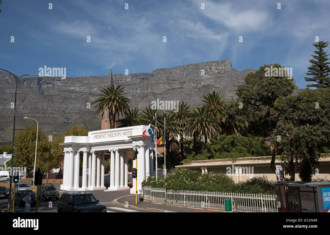 TABLE MOUNTAIN AND MOUNT NELSON HOTEL CAPE TOWN SOUTH AFRICA The main ...