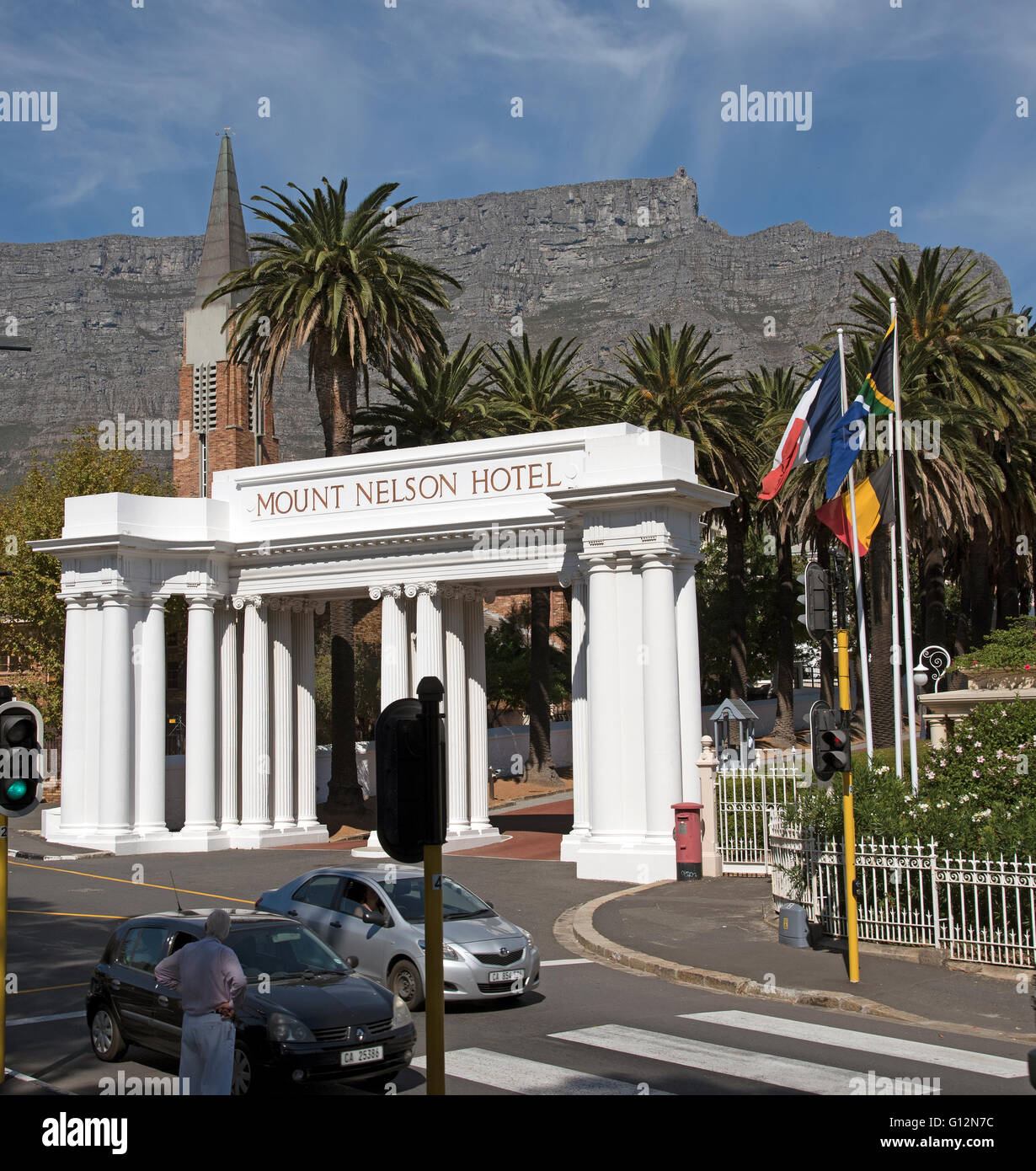 TABLE MOUNTAIN AND MOUNT NELSON HOTEL CAPE TOWN SOUTH AFRICA The main ...