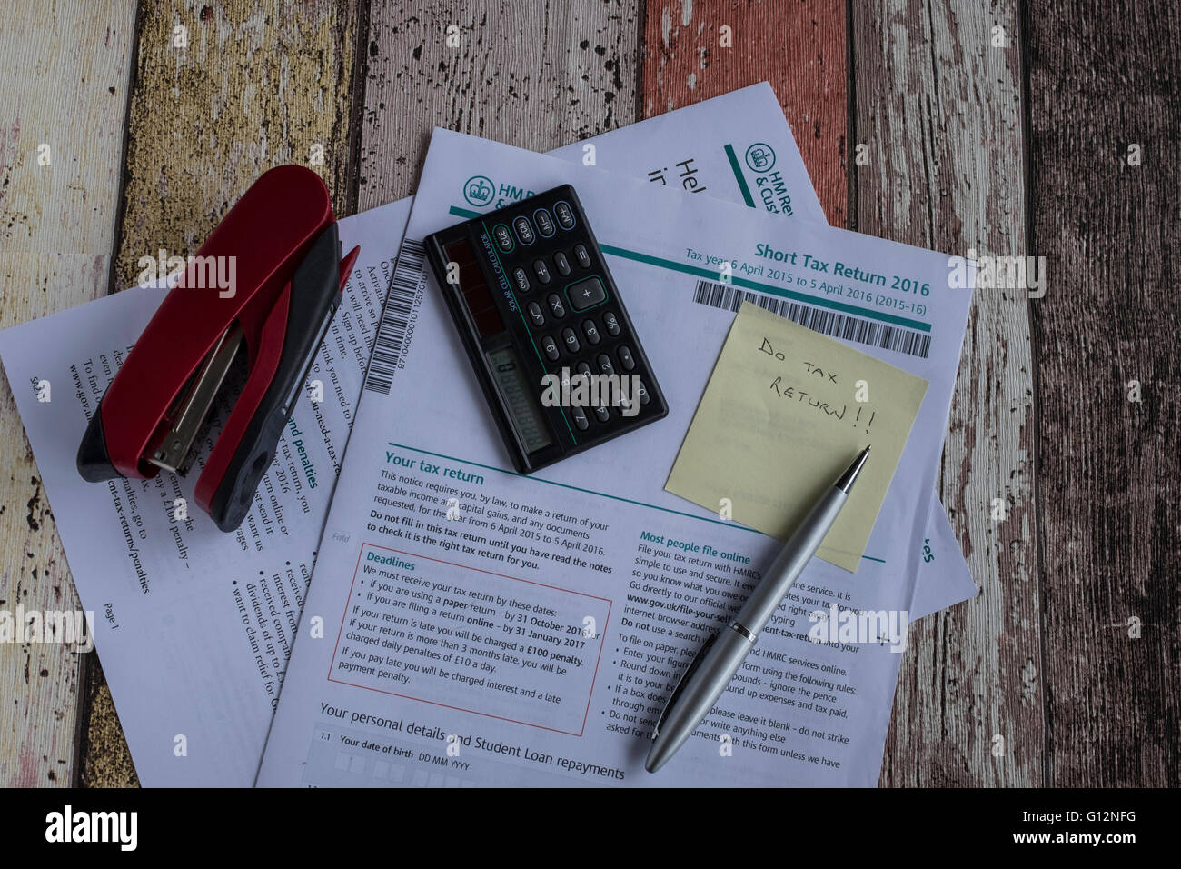 UK Tax Return 2016 Stock Photo - Alamy