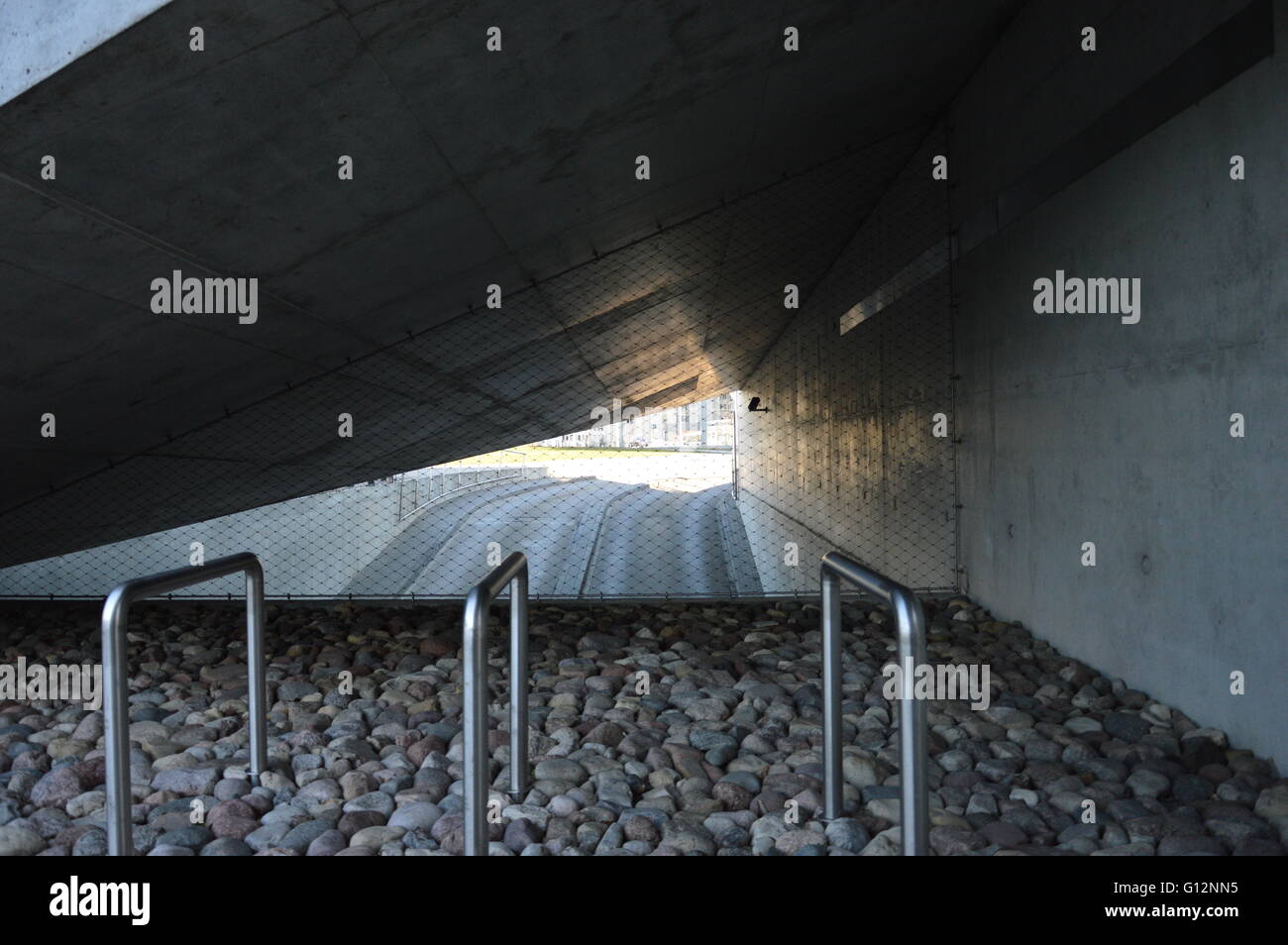 Concrete shadow hi-res stock photography and images - Alamy